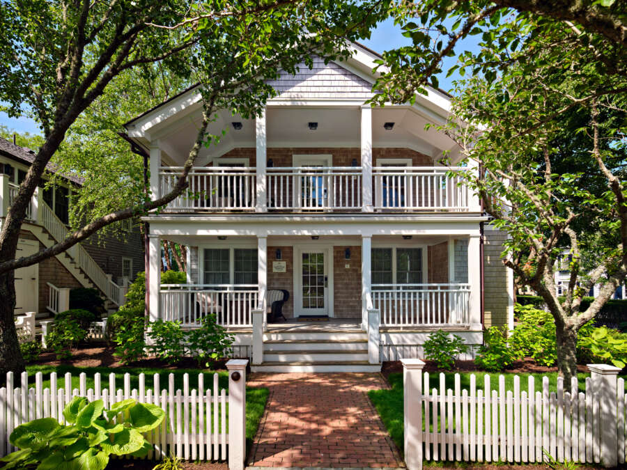 Captain’s Cottages Suites – Harbor View Hotel